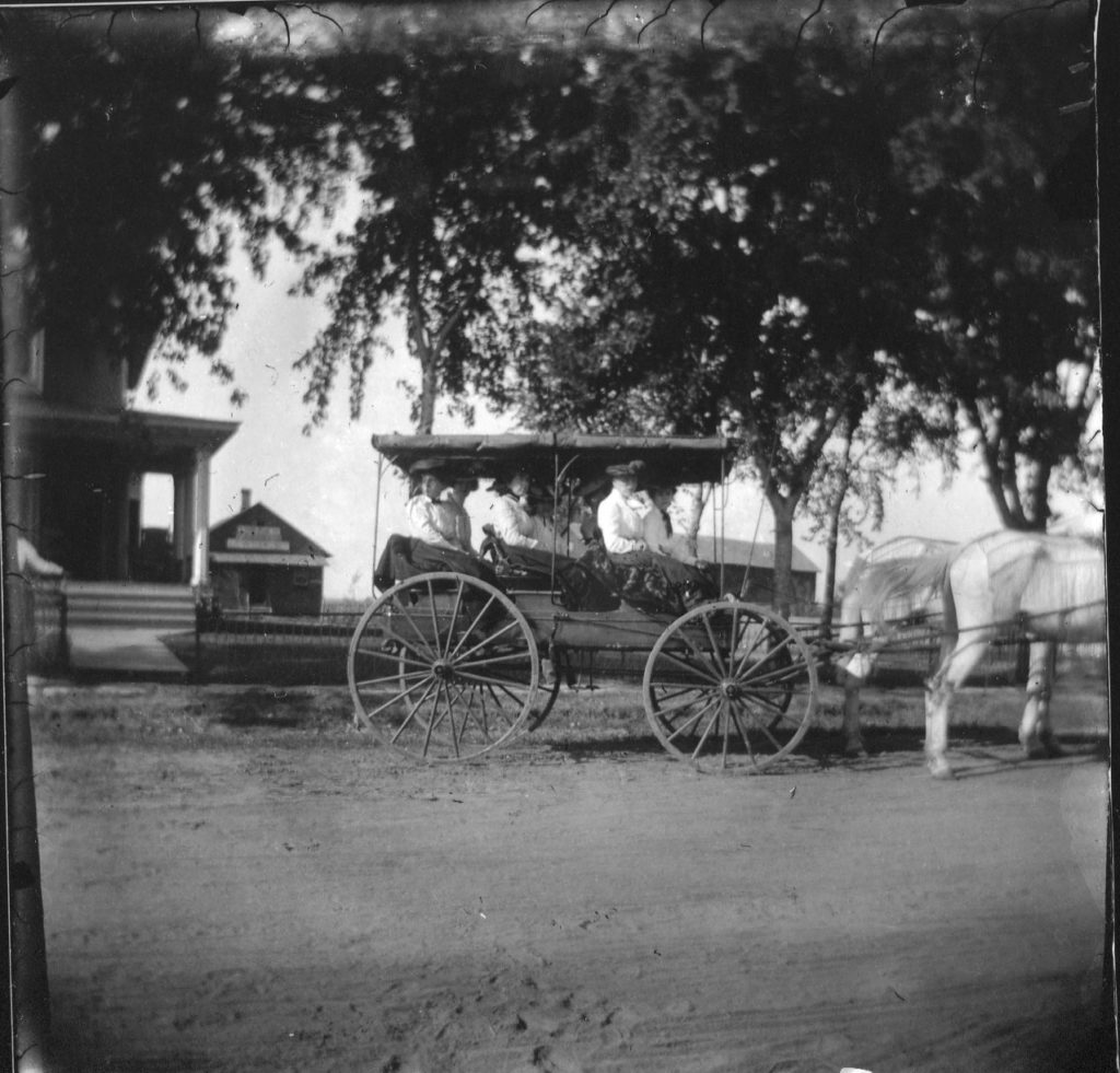Hack Carriage - Mount Vernon Historic Preservation Commission